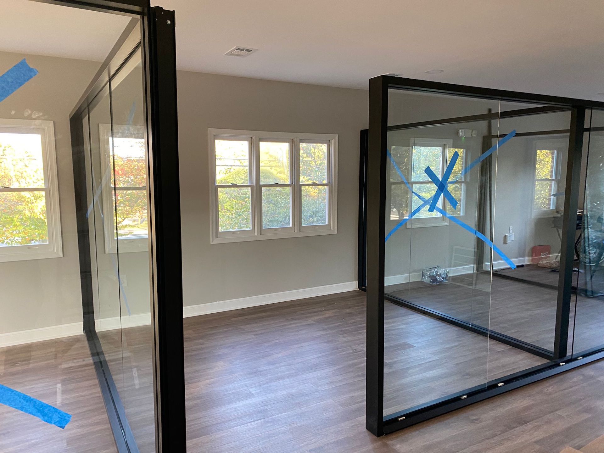 Commercial & Residential Glass Services | Glass Mirrors Installation ...